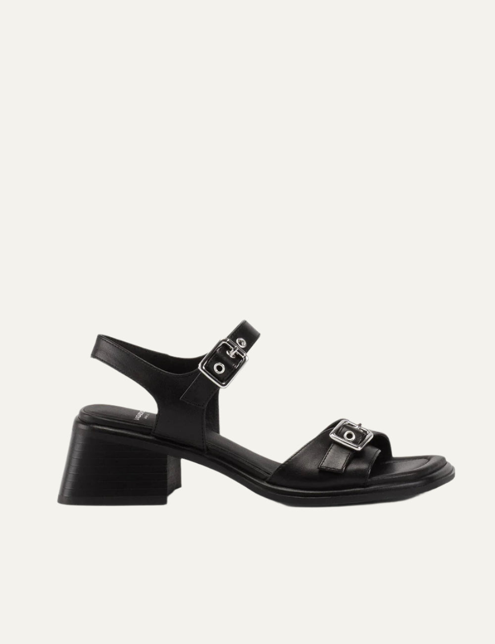 VAGABOND INES – Simple Caracters